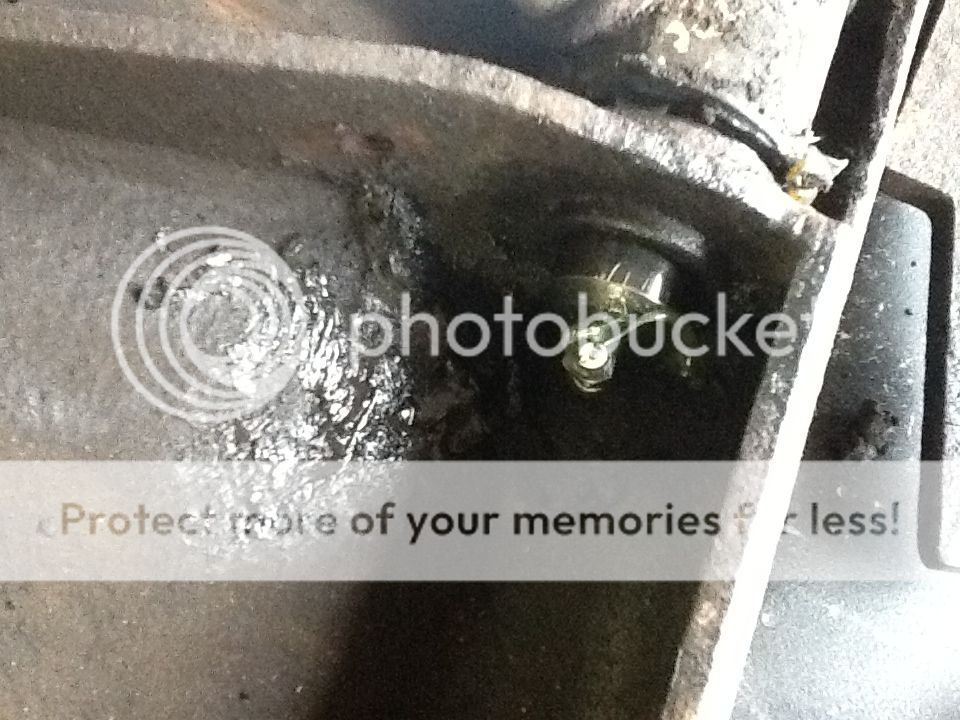 Bucket Cylinder Pin Repair | Skidsteer Forum - Bobcat, New Holland ...